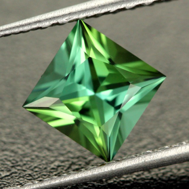 List Of Green Gemstones Used In Jewelry [With Pictures] | Chroma Gems & Co