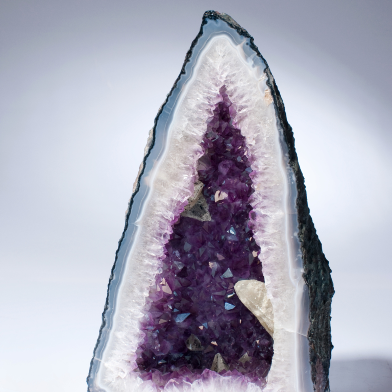 Amethyst - Properties, Uses, Appearance | Comprehensive Guide