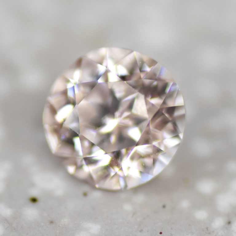 List Of White Gemstones - Top 9 Colorless Gems | Chroma Gems & Co